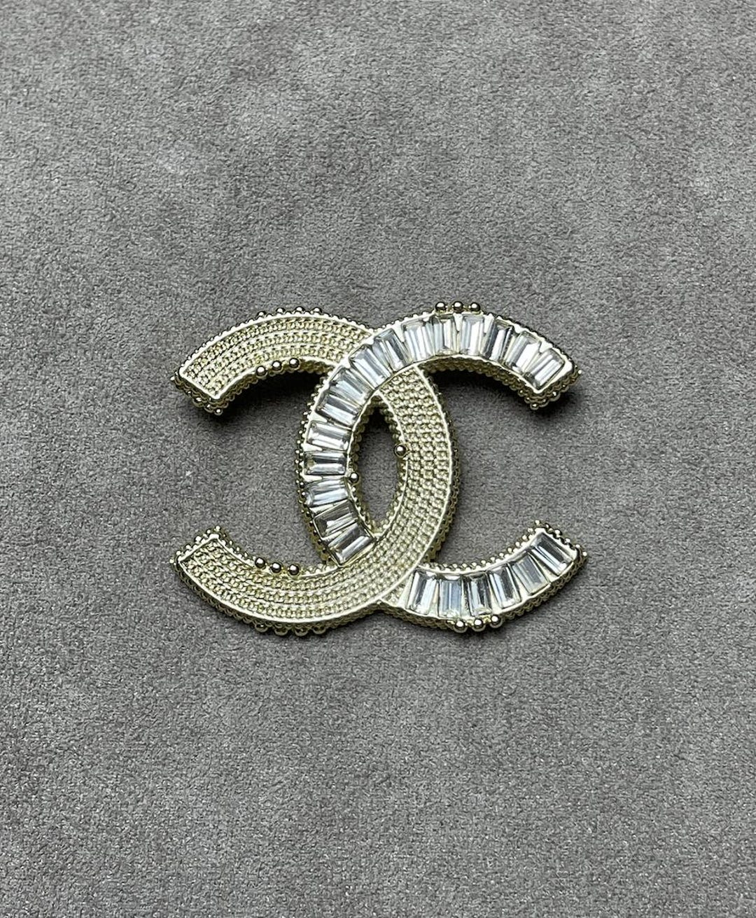 Authentic Chanel Gold Tone With Stones Vintage Brooch Pin Gift Art ...