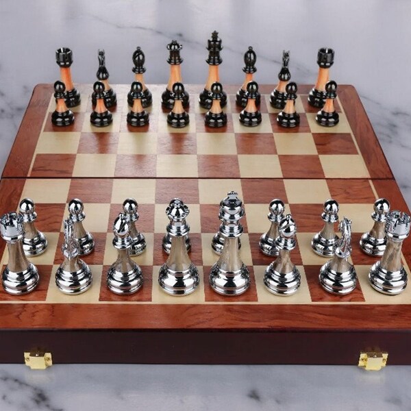 Vintage Oriental Warriors Chess Set, Handcrafted Resin Chess Pieces ...