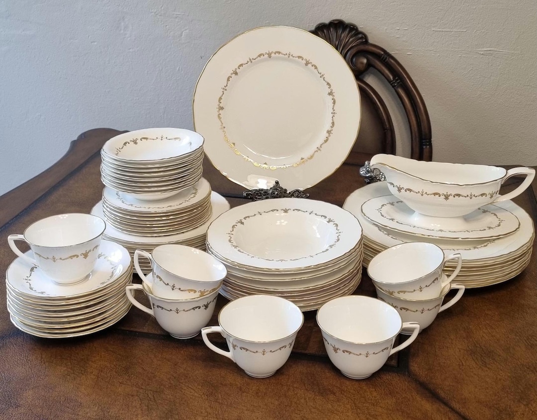 Fine Bone China Dinner Set Royal Worcester GOLD CHANTILLY for 8 Persons ...