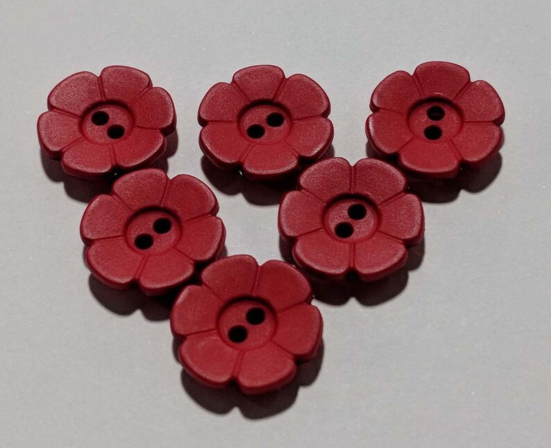 Red Daisy Flower Plastic Button 15mm / 5/8 Inch Dill - Etsy