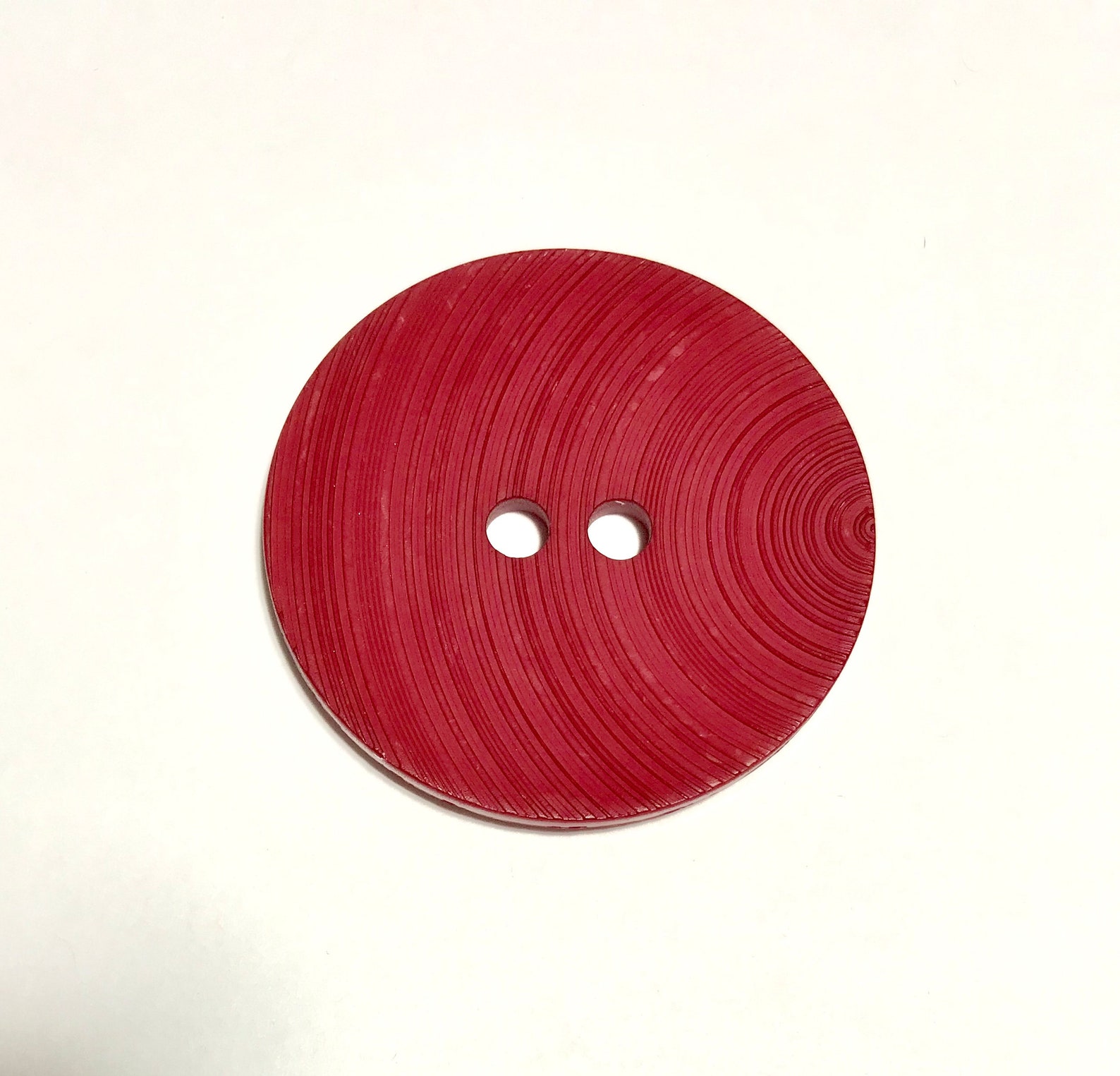 Red Extra Large Wood Grain Plastic Button - 54mm / 2 1/8 Inch - Dill ...