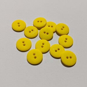 Yellow Round 2 Hole Plastic Button - 15mm / 5/8 Inch - Dill Buttons ...