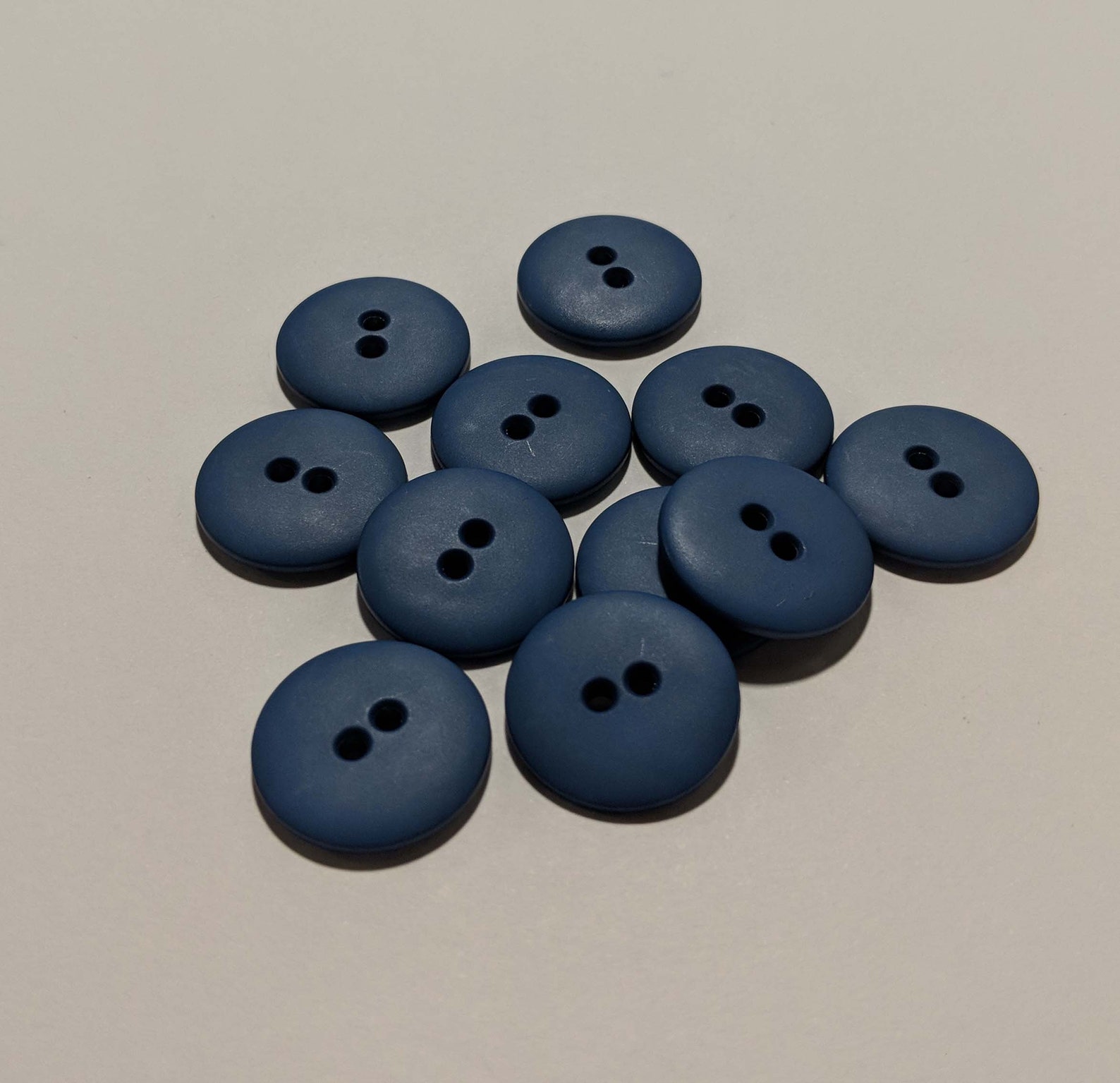 Teal Blue Round 2 Hole Plastic Button 20mm / 3/4 Inch Dill - Etsy