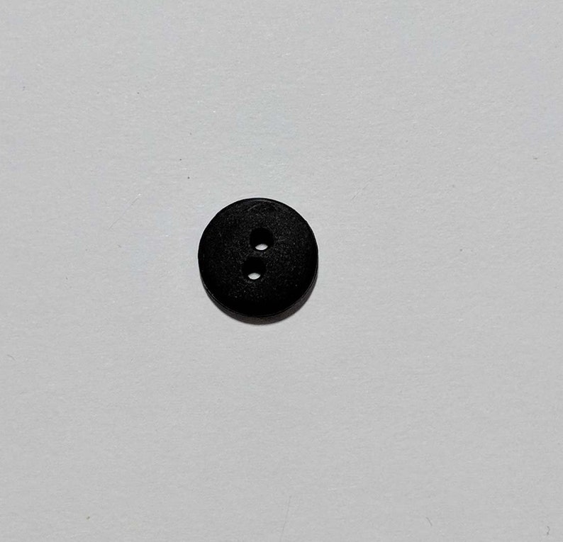Black Round 2 Hole Plastic Button - 13mm / 1/2 Inch - Dill Buttons ...