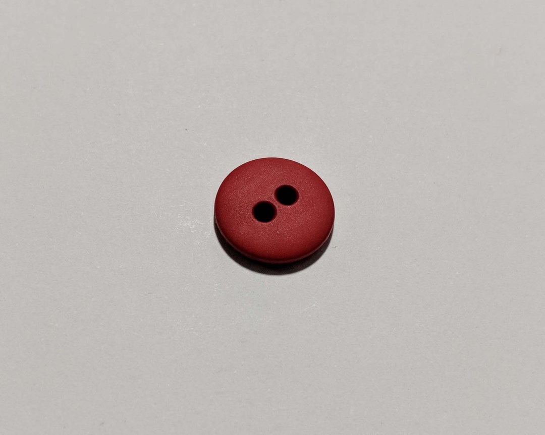 Bright Red Round 2 Hole Plastic Button - 13mm / 1/2 Inch - Dill Buttons ...