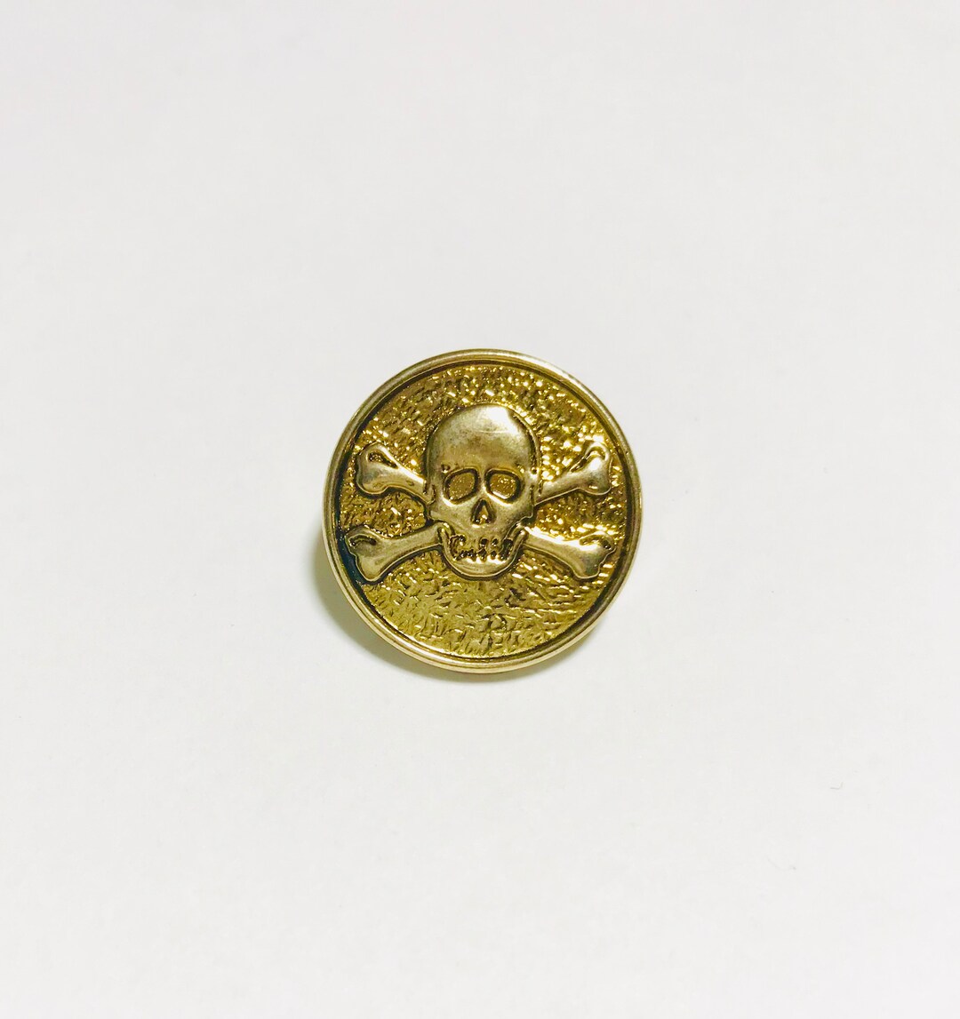 Gold Skull & Crossbones Metal Button - 20mm / 3/4" - Dill Buttons Brand ...