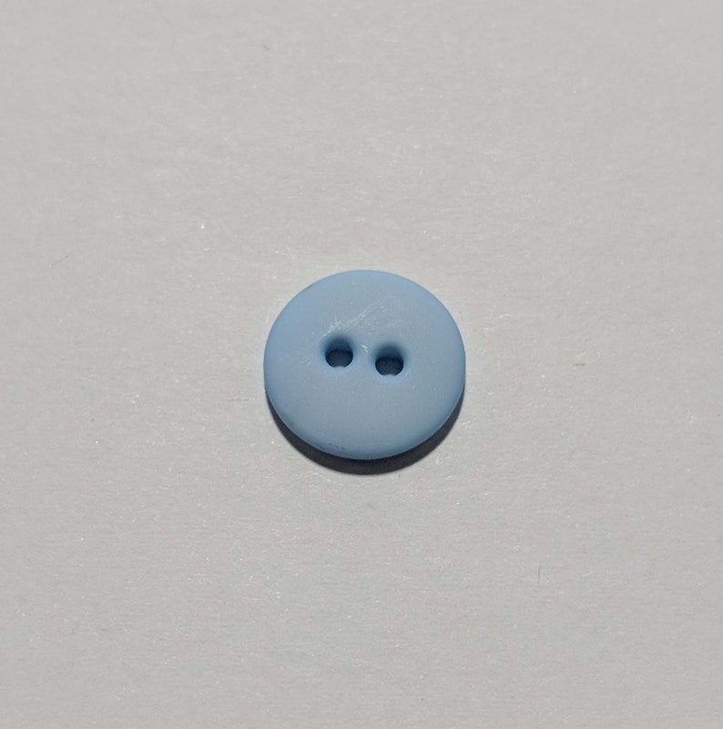 Light Blue Round 2 Hole Plastic Button 13mm / 1/2 Inch - Etsy