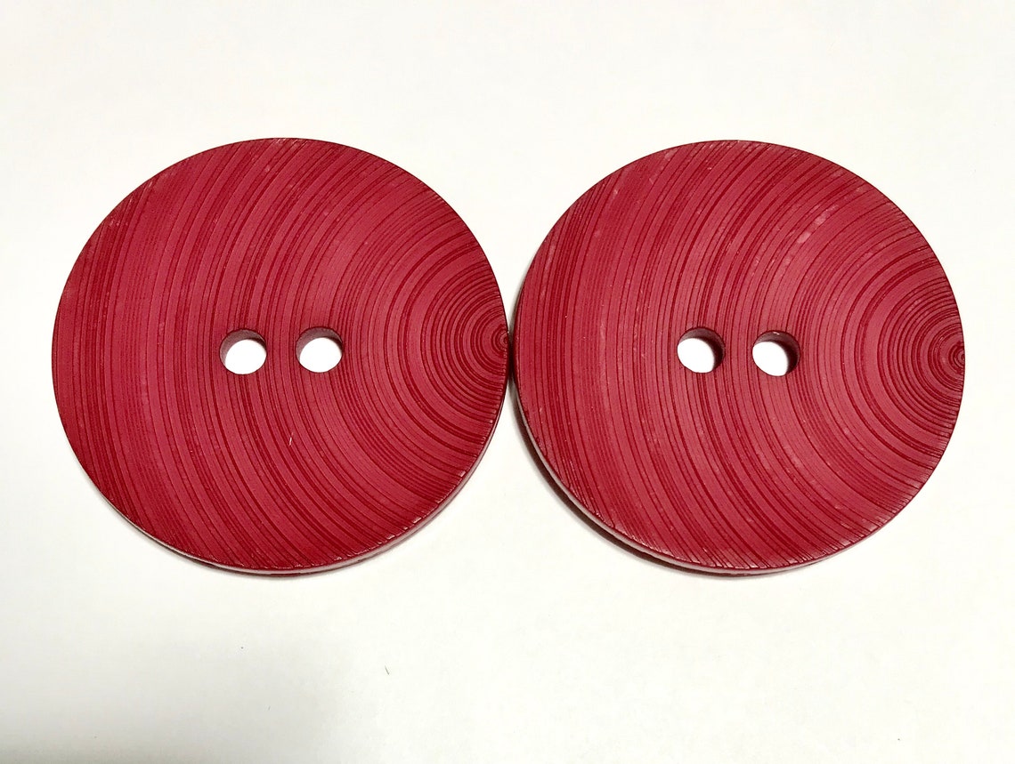 Red Extra Large Wood Grain Plastic Button - 54mm / 2 1/8 Inch - Dill ...