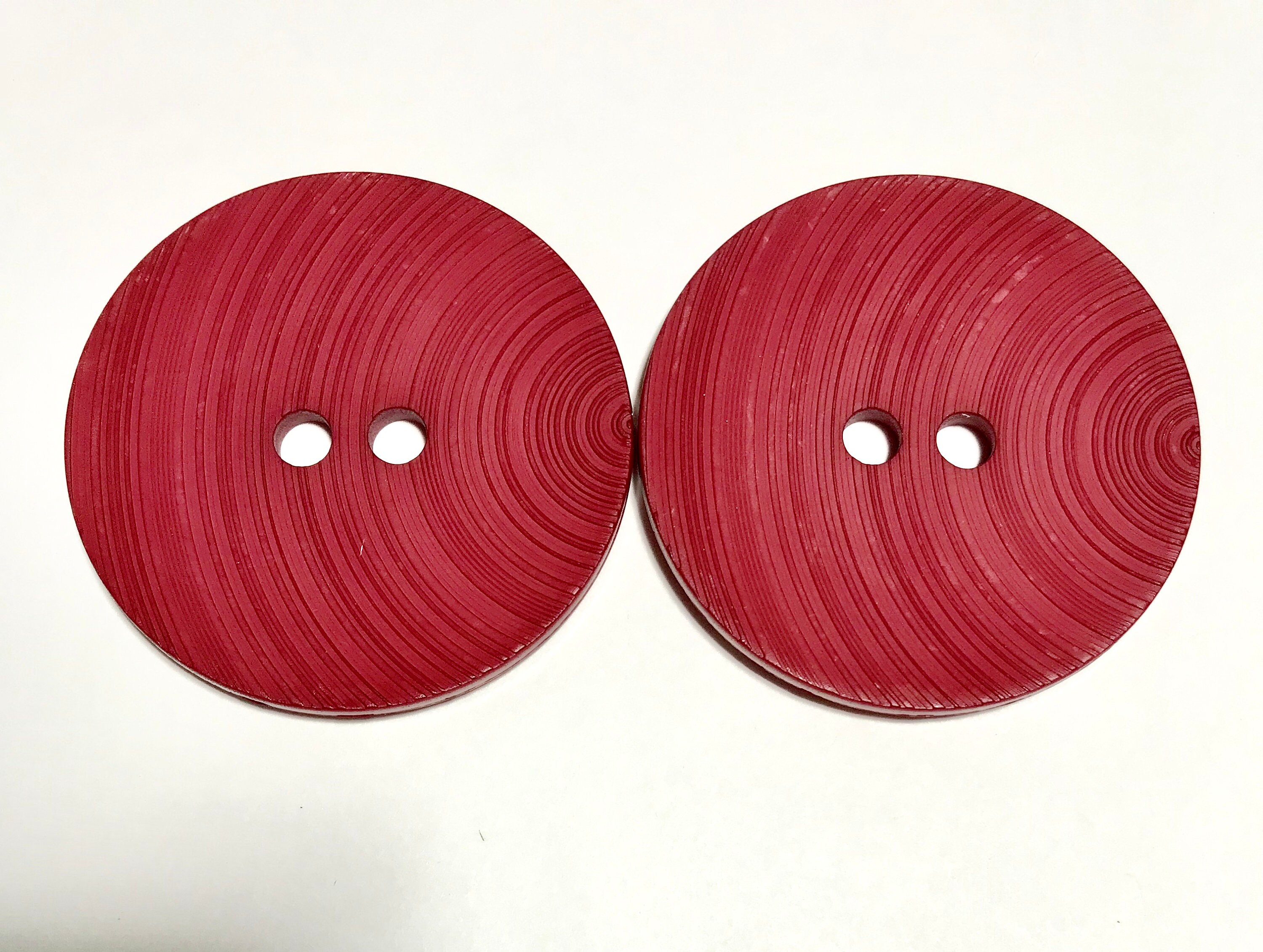 Red Extra Large Wood Grain Plastic Button - 54mm / 2 1/8 Inch - Dill ...