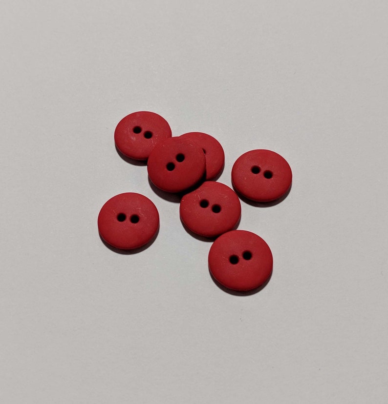 Red Round 2 Hole Plastic Button 15mm / 5/8 Inch Dill - Etsy