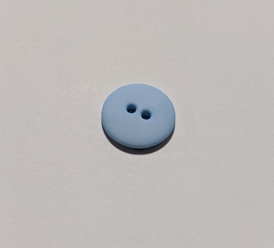 Light Blue Round 2 Hole Plastic Button - 15mm / 5/8 Inch - Dill Buttons ...