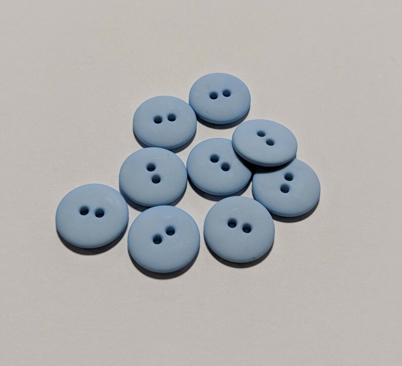 Light Blue Round 2 Hole Plastic Button - 15mm / 5/8 Inch - Dill Buttons ...