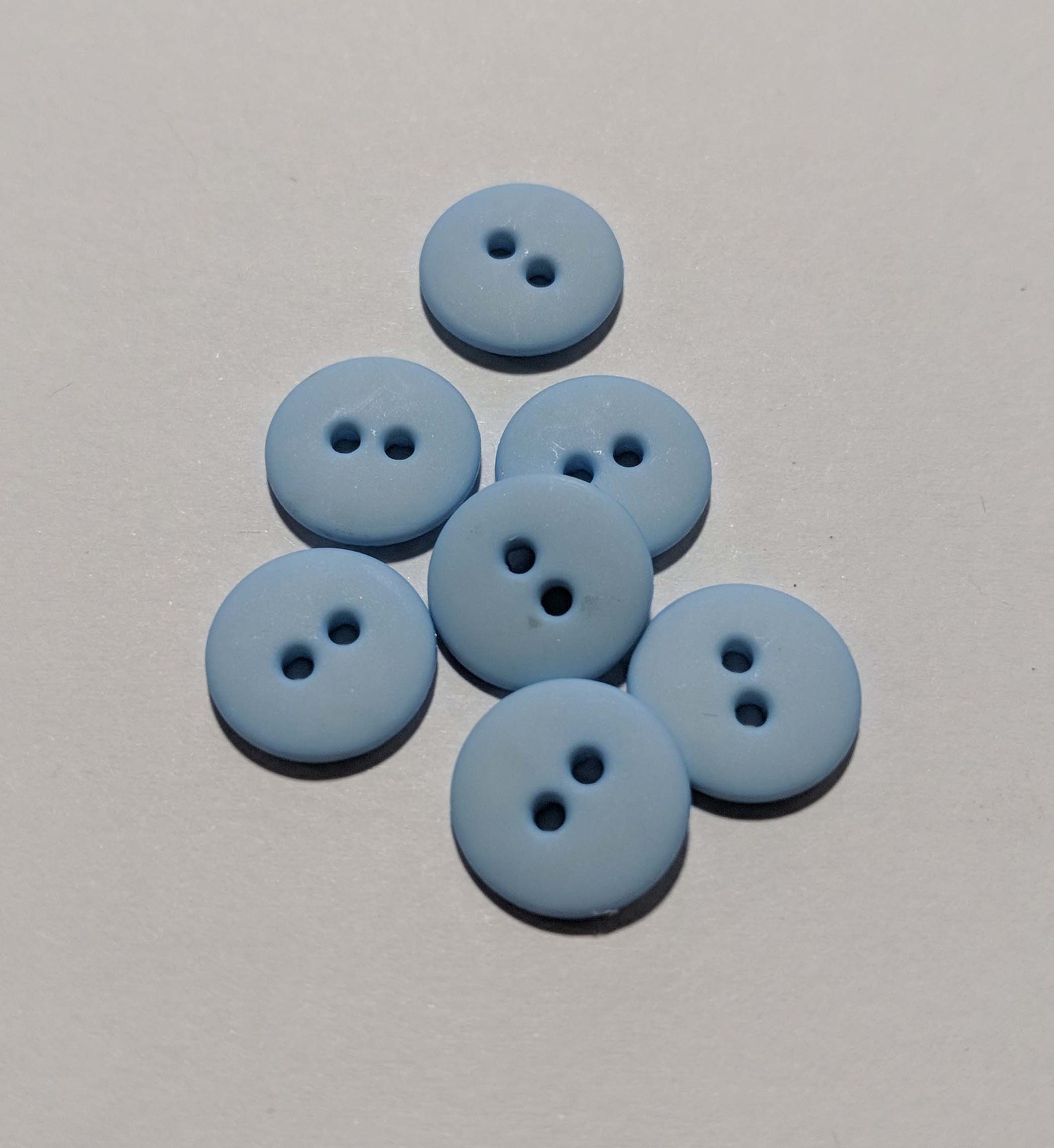 Light Blue Round 2 Hole Plastic Button - 13mm / 1/2 Inch - Dill Buttons ...