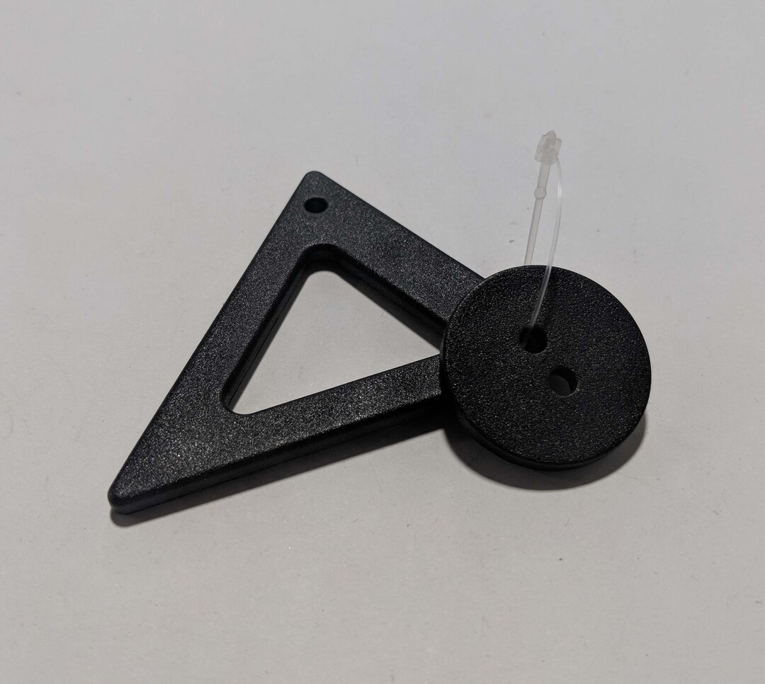 Black Triangle Closure With Button Back Buckle - 70mm / 2-3/4" - Dill ...