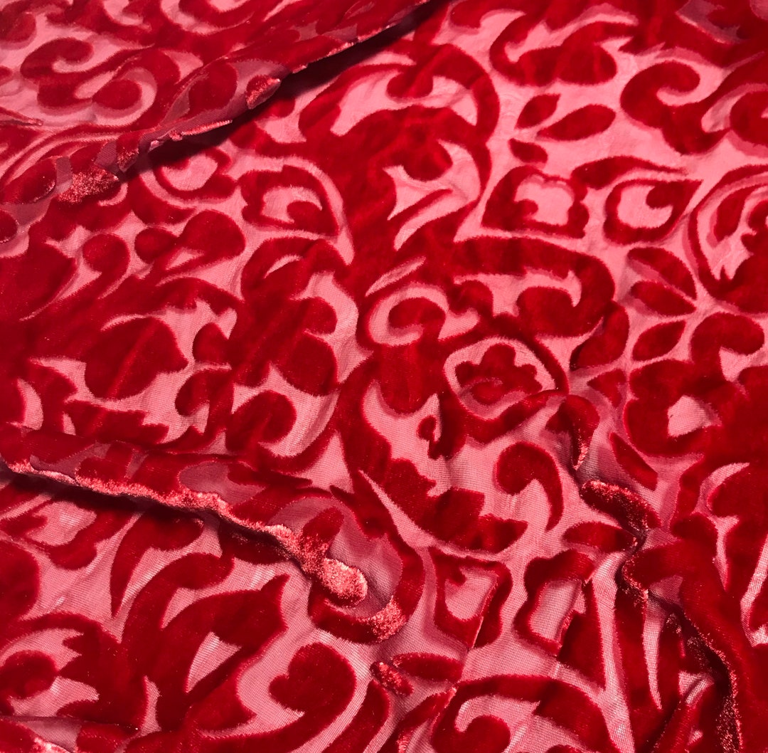 Parchemin rouge écarlate 3 x 52 po. - Velours de soie dévoré teint à la ...
