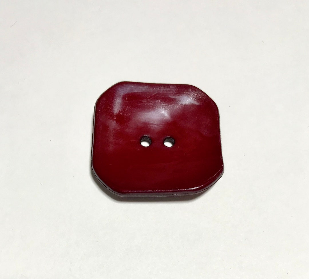 Burgundy Red Square Plastic Button - 40mm / 1 3/8 Inch - Dill Buttons ...