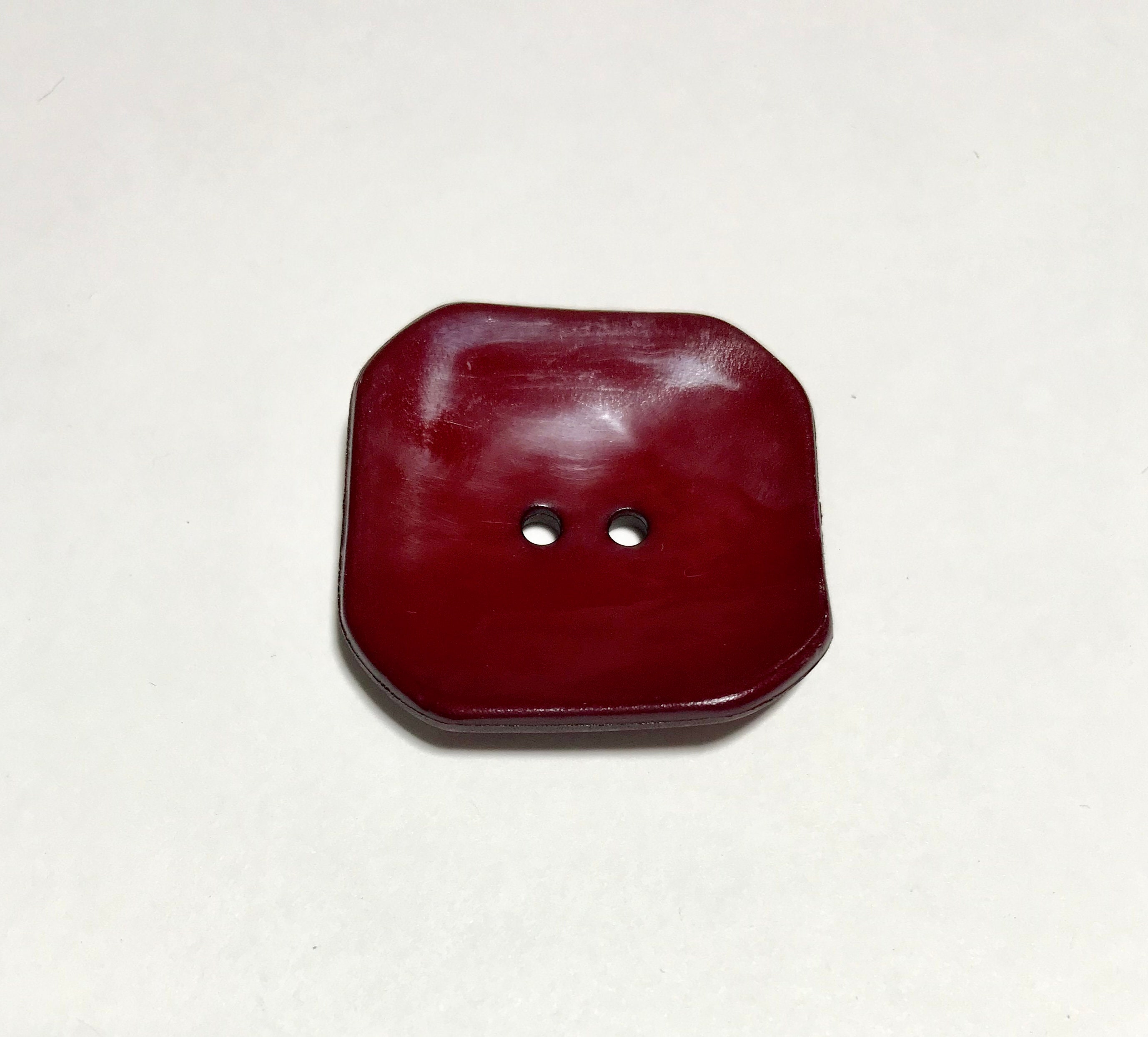 Burgundy Red Square Plastic Button 40mm / 1 3/8 Inch Dill Buttons Brand ...