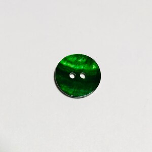 Emerald Green Natural Pearl Button - Dill Buttons Brand (3 Sizes to ...