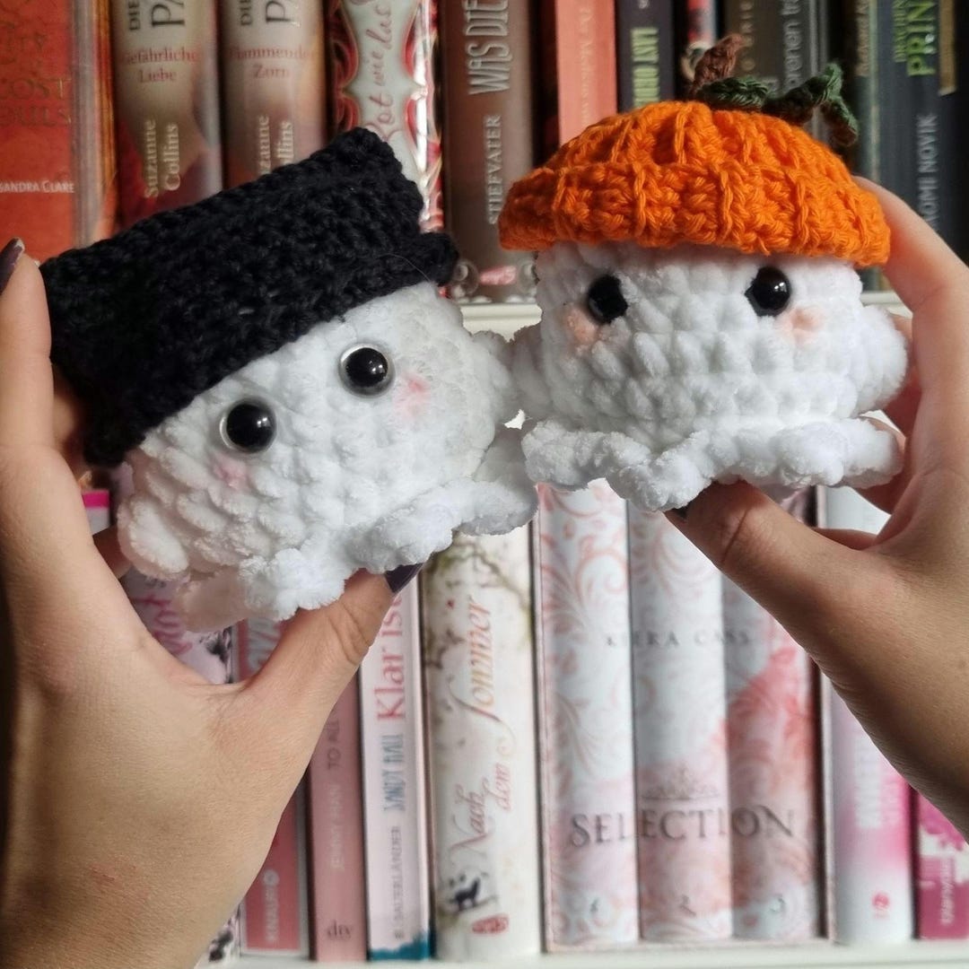 Halloween Crochet Pattern Crochet Pattern Ghosts With Beanies Ghosts With Hats - Etsy