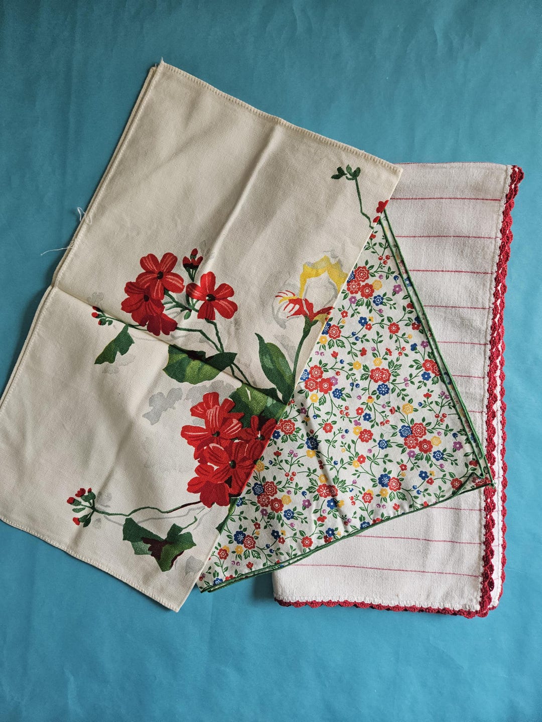Vintage Table Linens, Three Pieces - Etsy