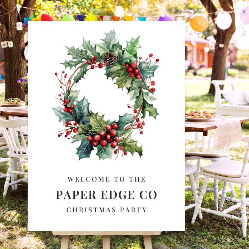 Printable Christmas Welcome Sign, Simple Holly Wreath Sign for ...