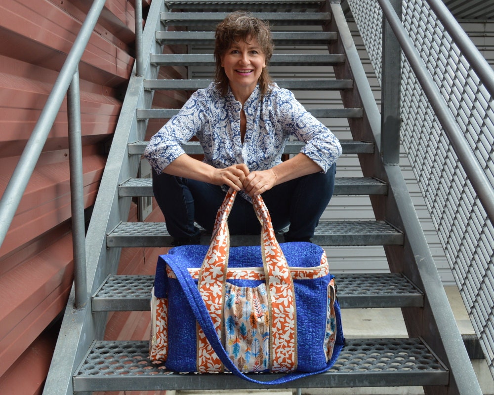 How to Make a Zip Around Duffel Travel Bag Sewing Pattern With Video ...