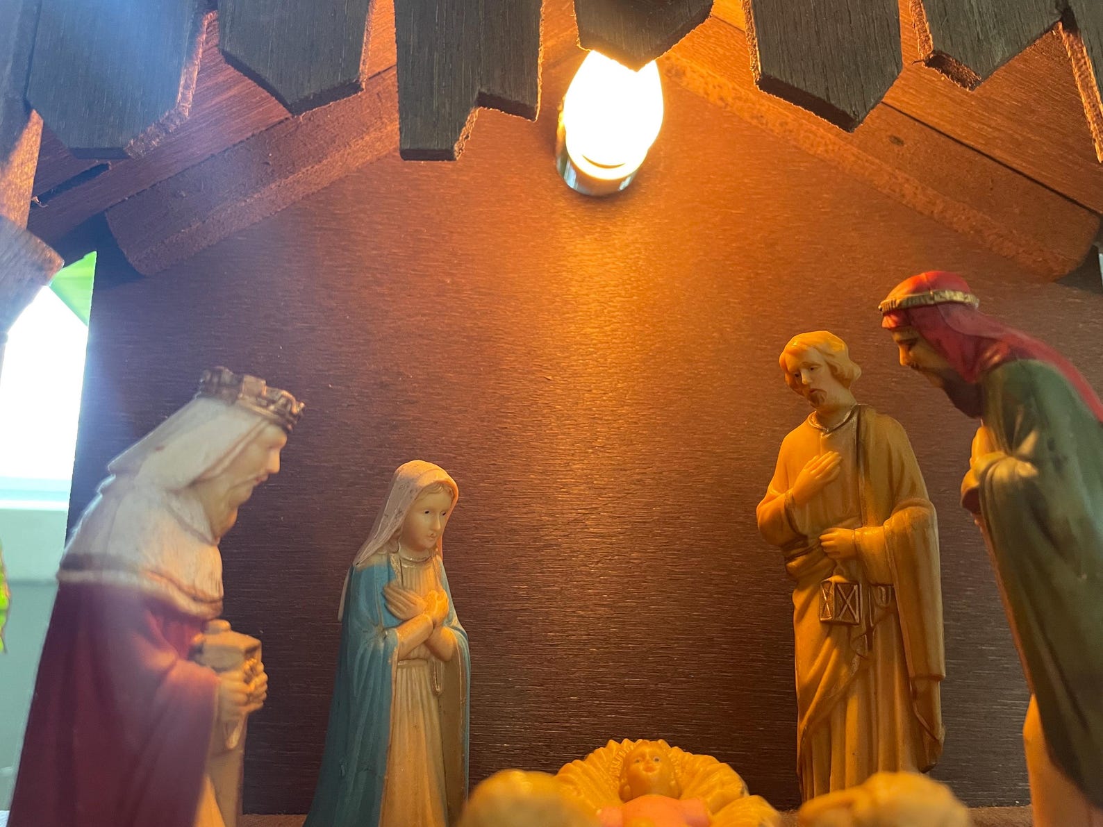 Vintage Light-up Nativity Set - Illuminated Christmas Decor, Wooden ...