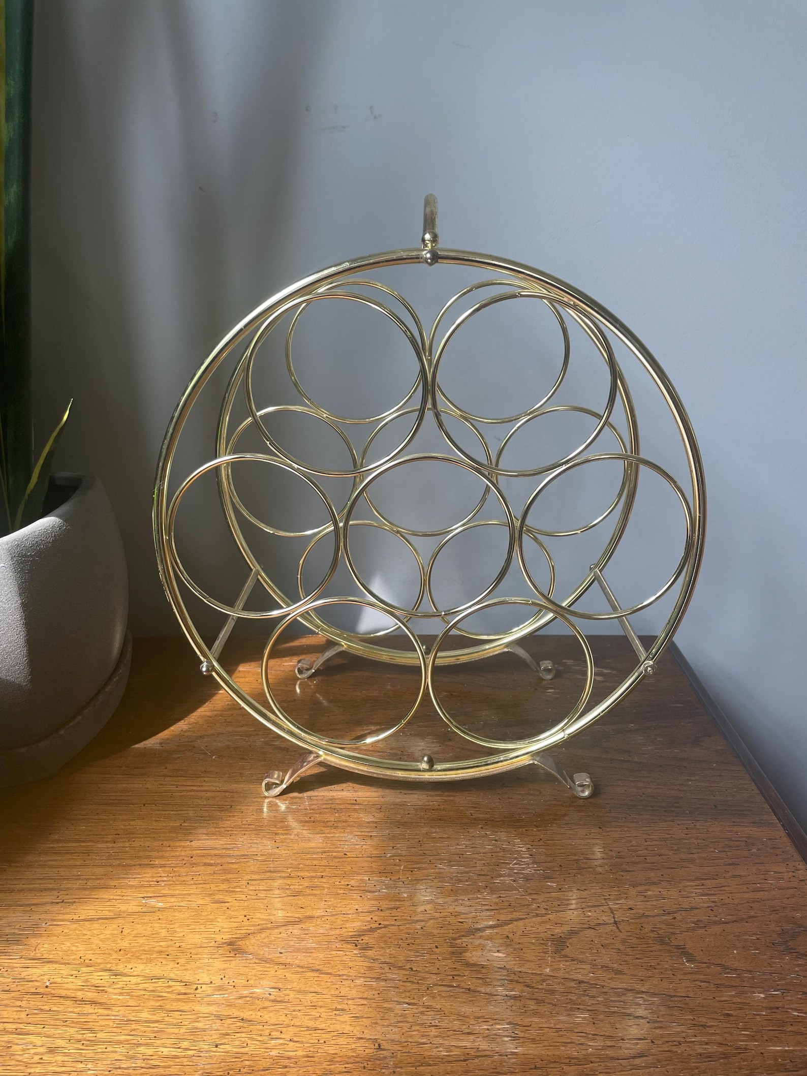 Brass Wine Rack - Vintage 7 Bottle Wine Rack - Round Table Top Wine ...