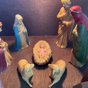 Vintage Light-up Nativity Set - Illuminated Christmas Decor, Wooden ...