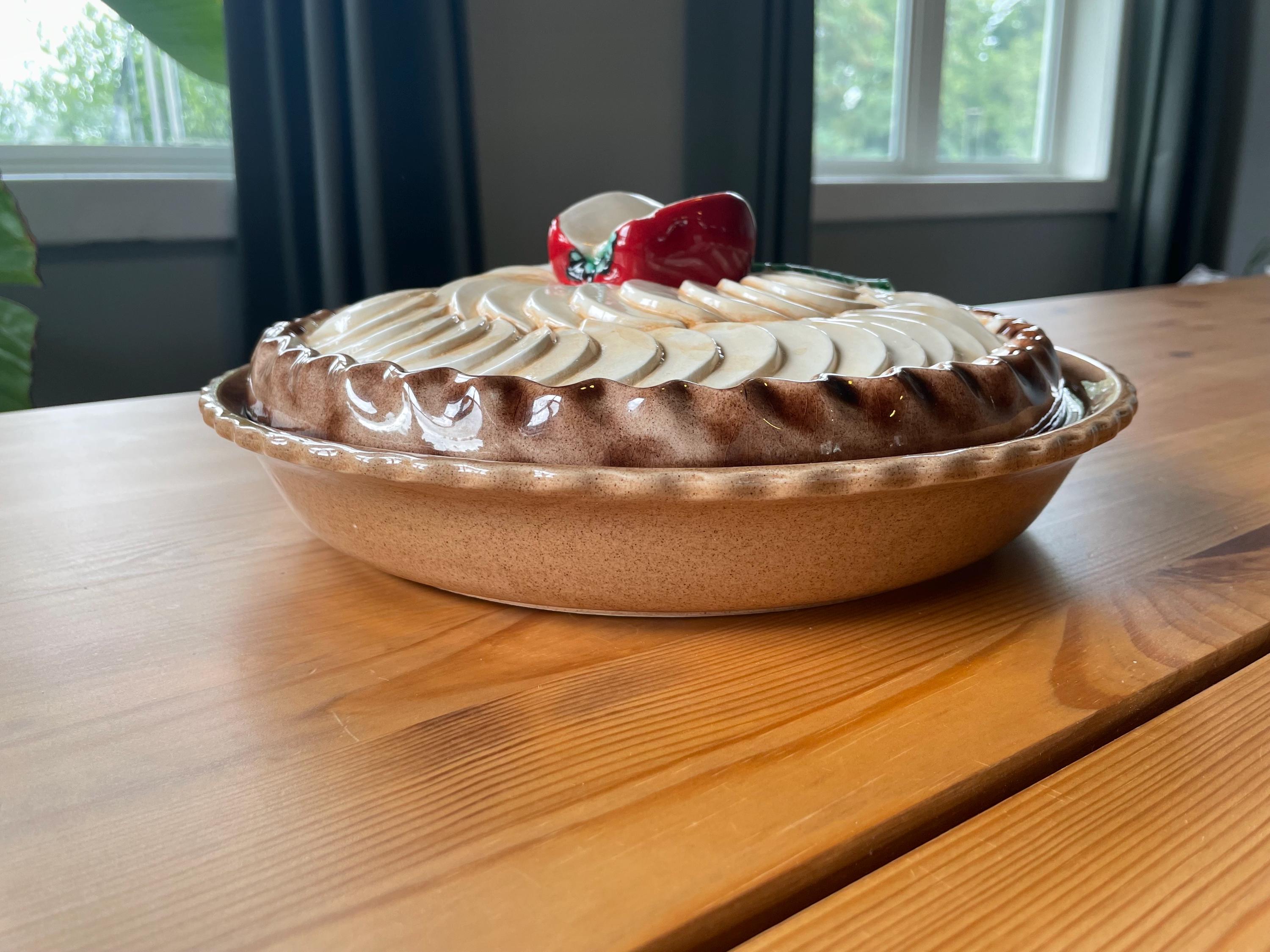 Ceramic Pie Keeper, Vintage Pie Plate With Lid, Made in Portugal – 12 ...