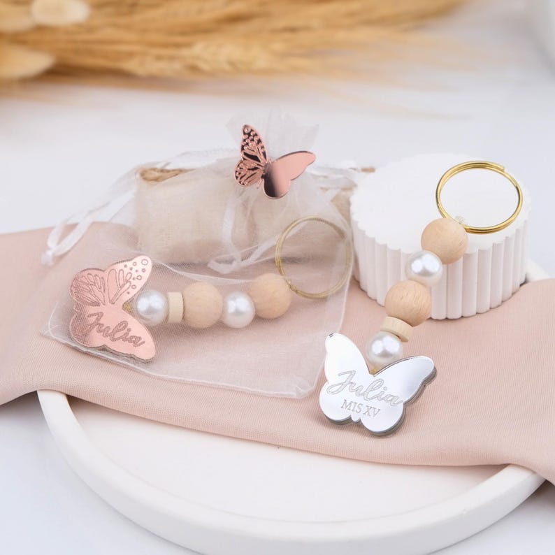 Quinceañera Keychain Favors Personalized | Elegant Sweet 15 & Sweet 16 ...