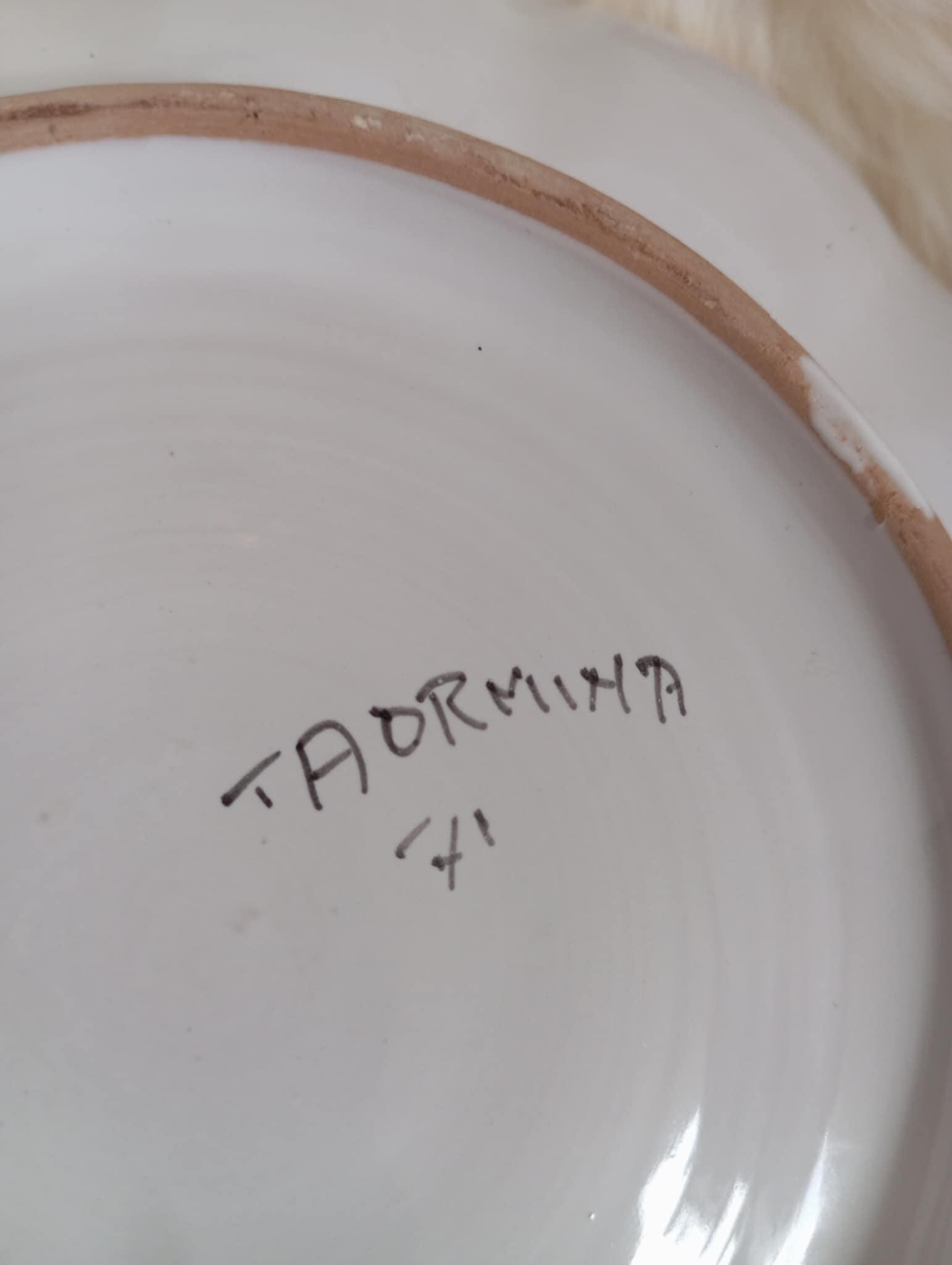 Vintage Labor Deruta Raffaellesco Style Wall-hanger Hand Painted Fluted ...