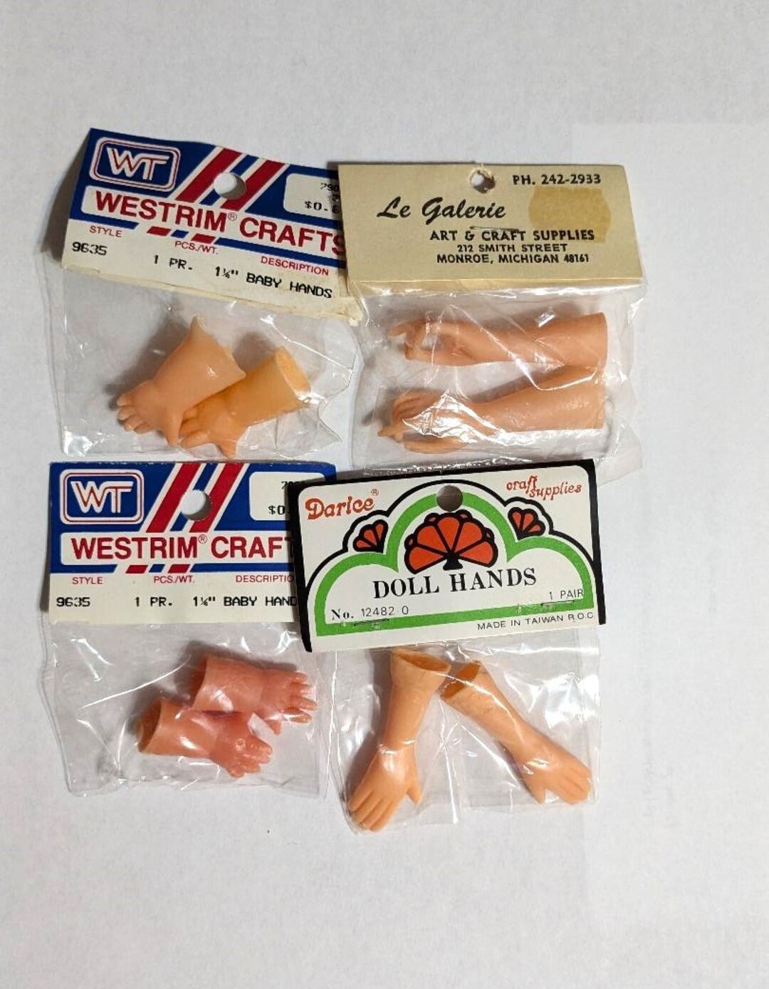 Vintage Doll Hands Plastic Steampunk Supply Hands, Lady Hands, Doll ...
