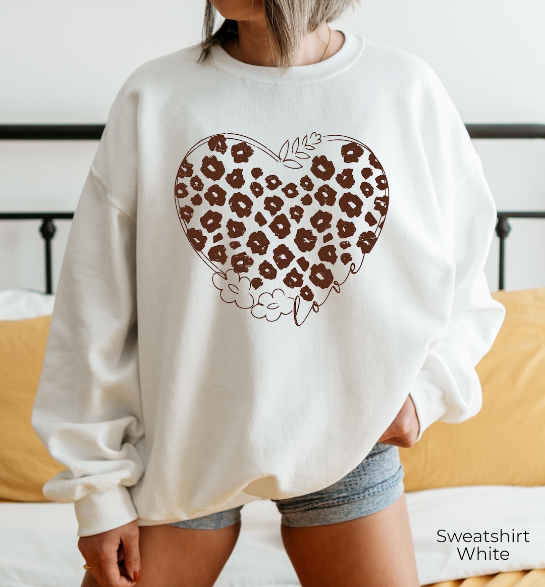 Retro Leopard Heart Sweatshirt, Aesthetic Leopard Print Love Shirt, Gift for Mom, Christmas Gift ...
