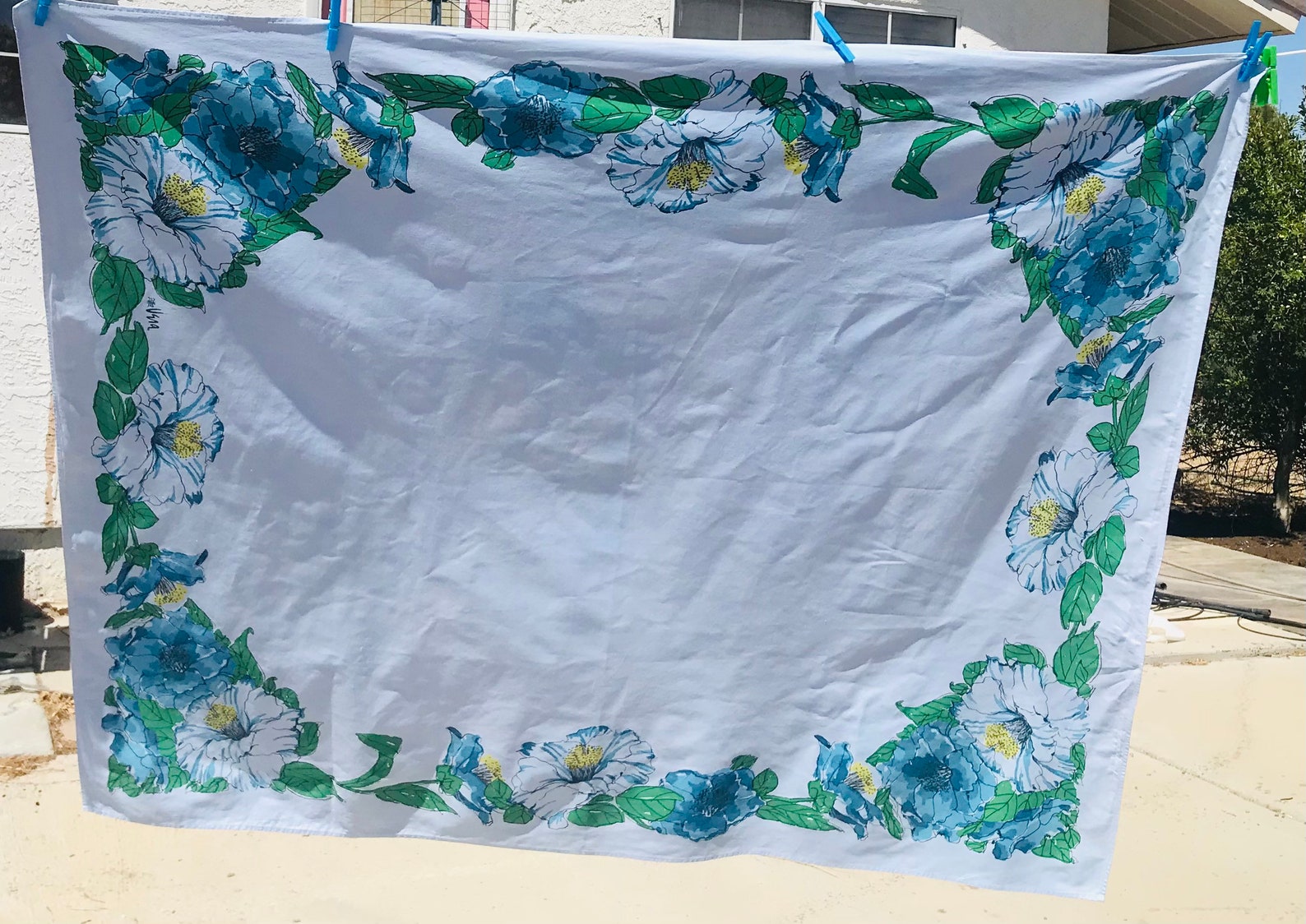 Vera Tablecloth Cotton White Poppies on Blue Background Large Picnic ...