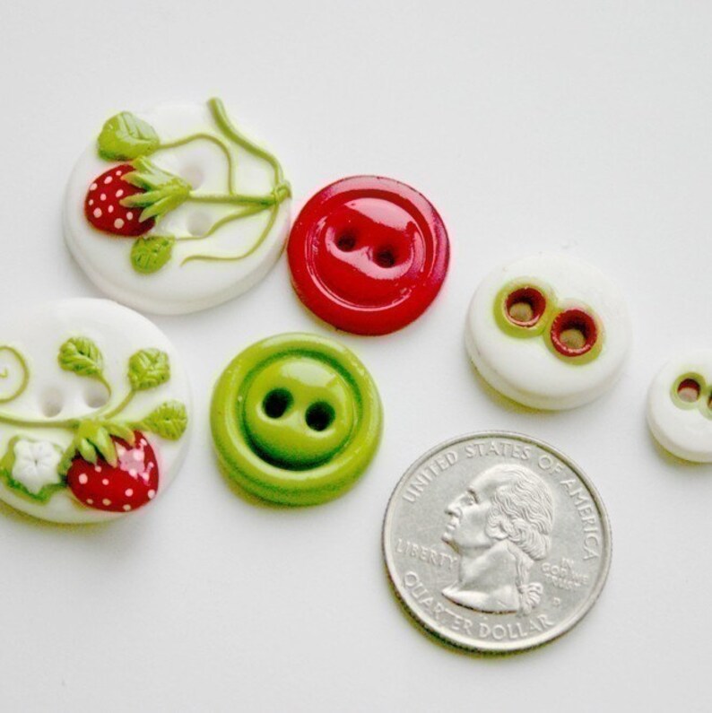 Strawberry Fields handmade Buttons Set of 6 | Etsy