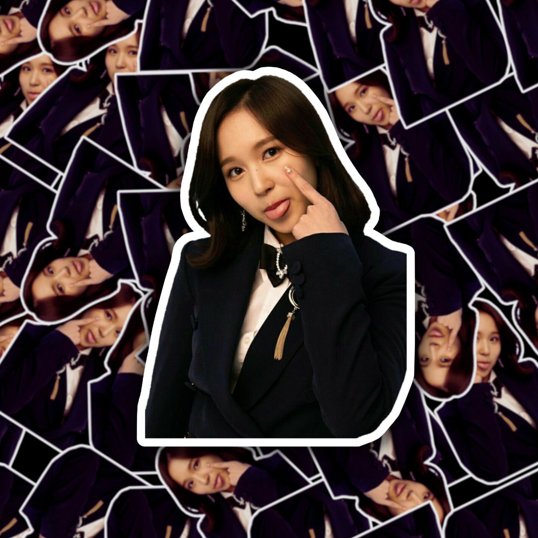 Mina K-pop Decal: Twice Blonde Hair Sticker for Laptop, Tumbler - Etsy
