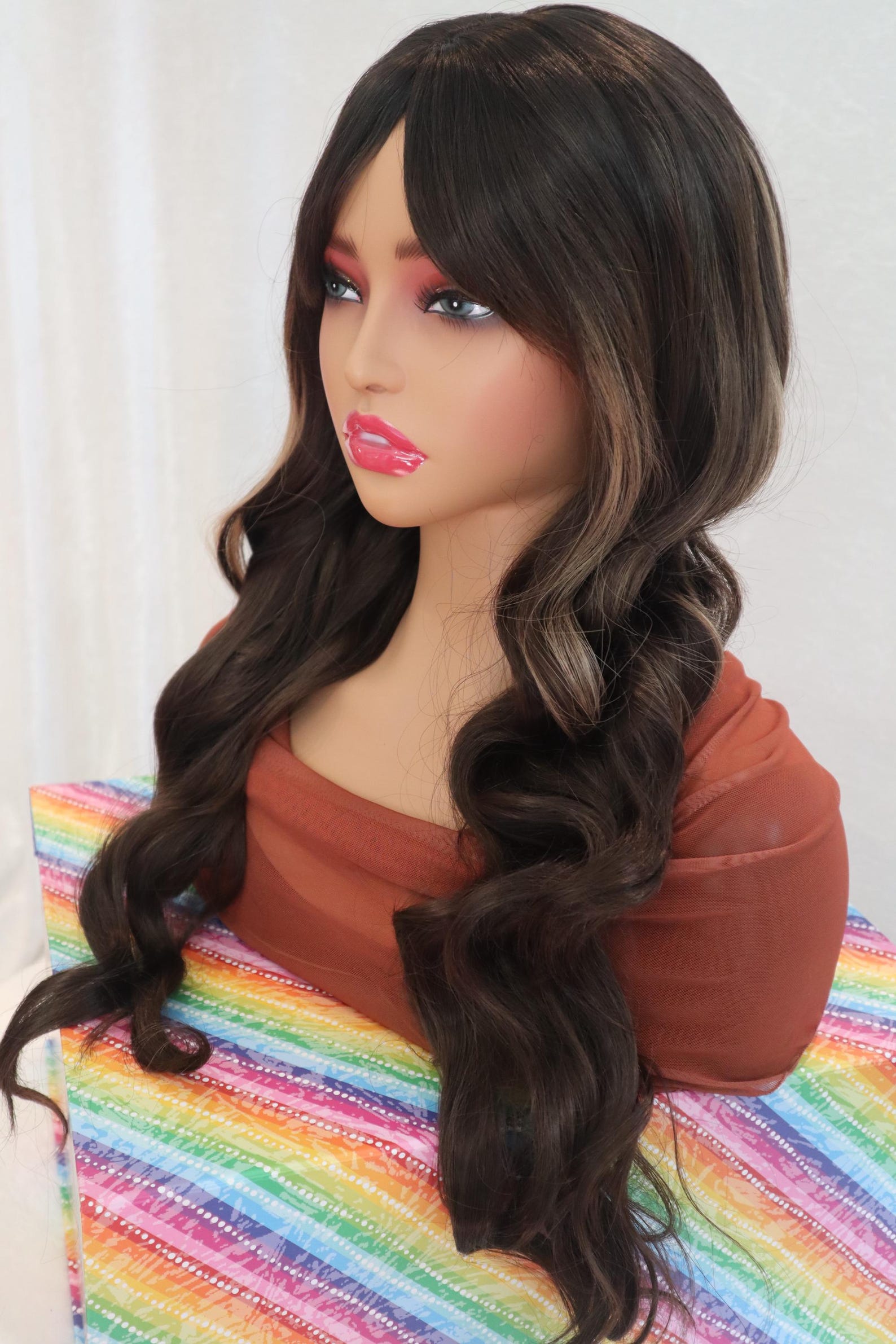 Natural Dark Brown Wavy Wig With Blonde Highlights and Soft Light Bangs ...