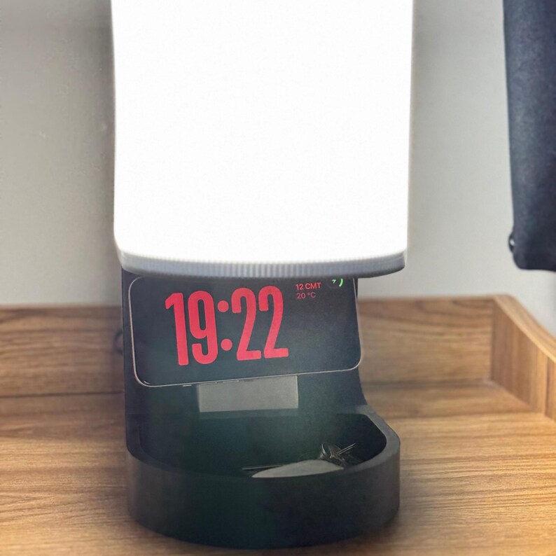 80S Retro Desklamp With Magsafe Charger, Modern Desk Lamp, Modern Light ...