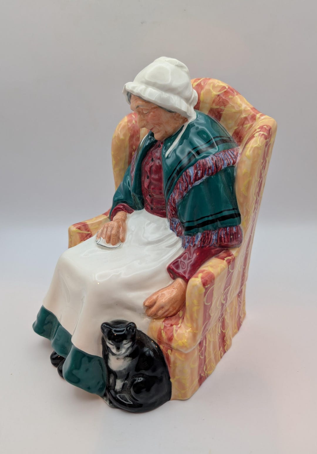 Vintage Royal Doulton Fine China - grandma Figurine “forty Winks ...