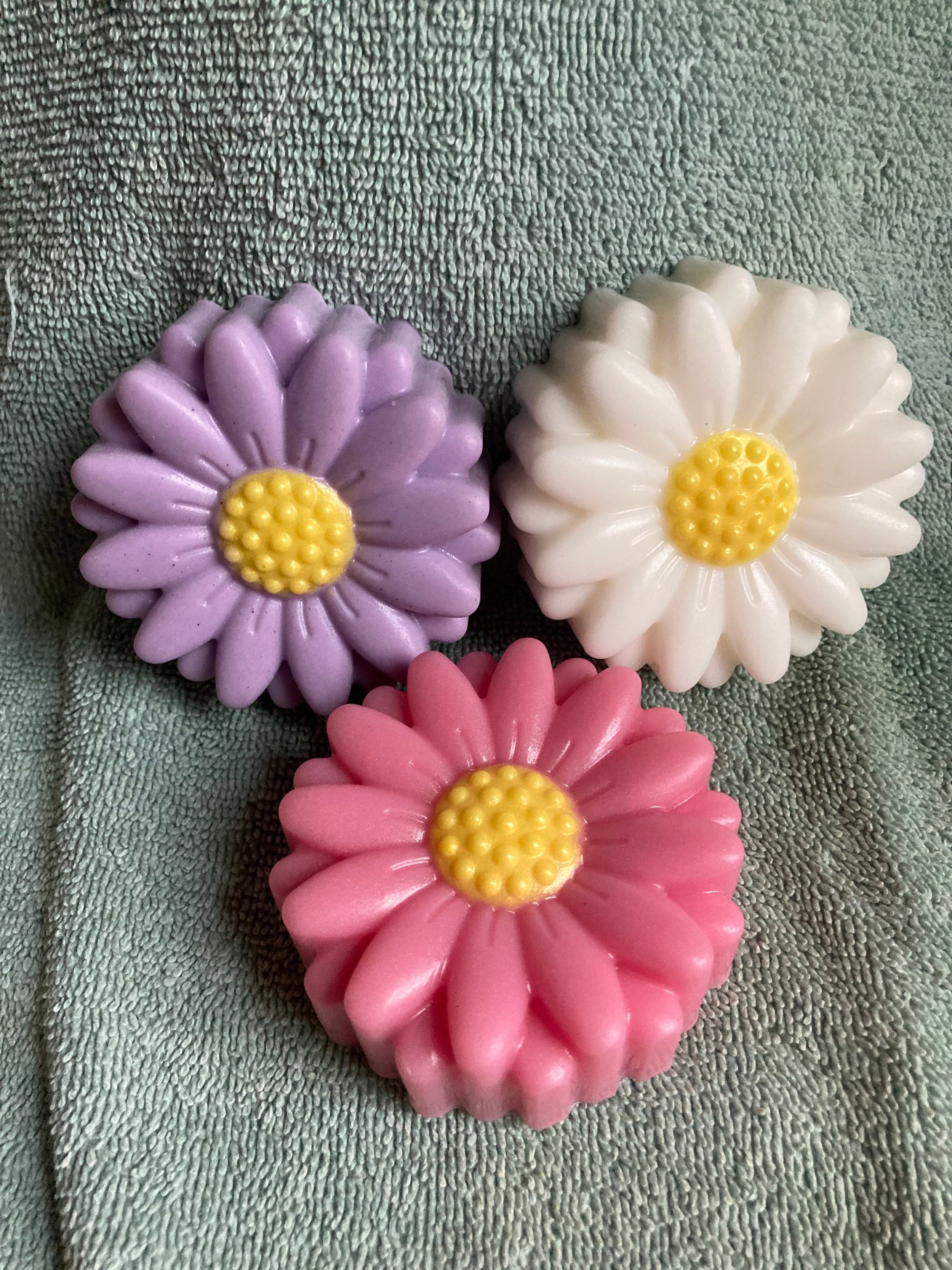 Daisy Flower Soap: Handmade Shea Butter Soap, Floral Gift - Etsy