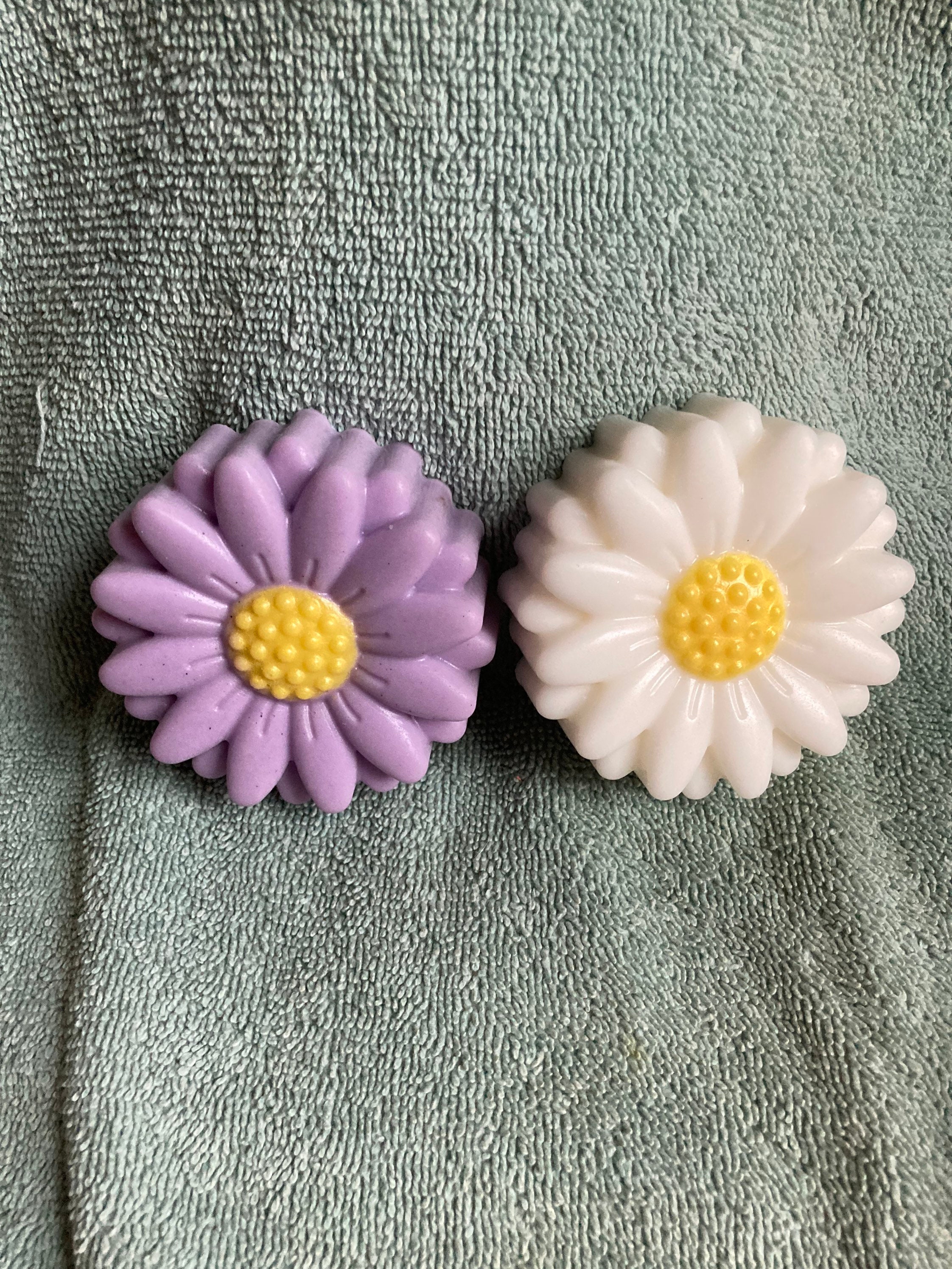 Daisy Flower Soap: Handmade Shea Butter Soap, Floral Gift - Etsy