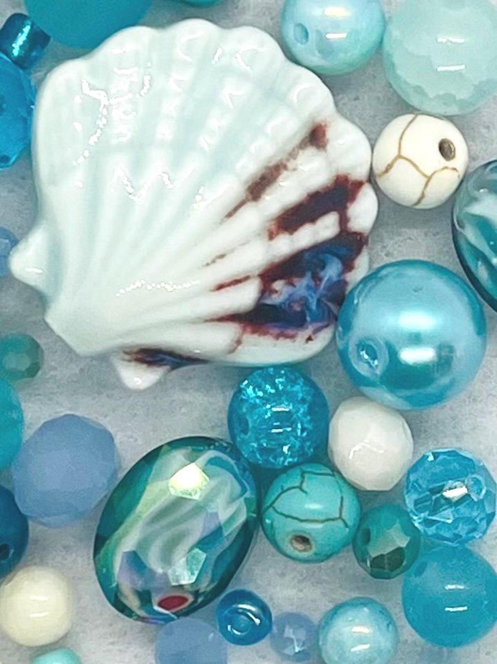 Clamshell Beachy Aesthetic Bead Soup Assorted Mix for Jewelry Ornaments ...