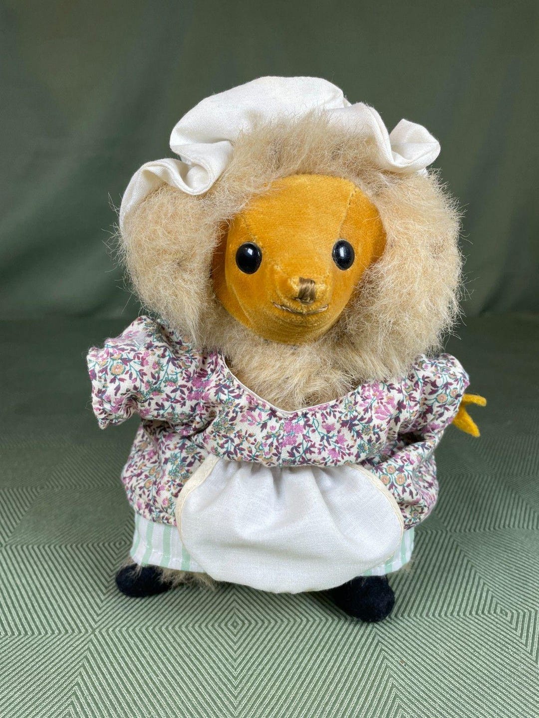 Vintage Beatrix Potter's Mrs. Tiggy-winkle Plush Toy - Eden Toys, Made ...