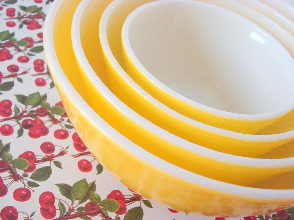 Vintage Sunshine Yellow Pyrex Bowl Complete Set | Etsy
