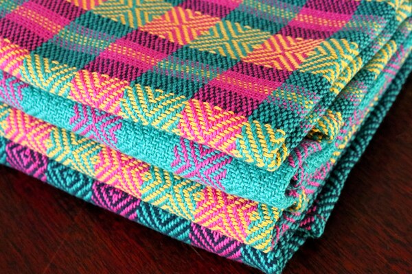 Rhythm and Blues Turned Taqueté Towels Weaving Pattern for 4 Harnesses ...