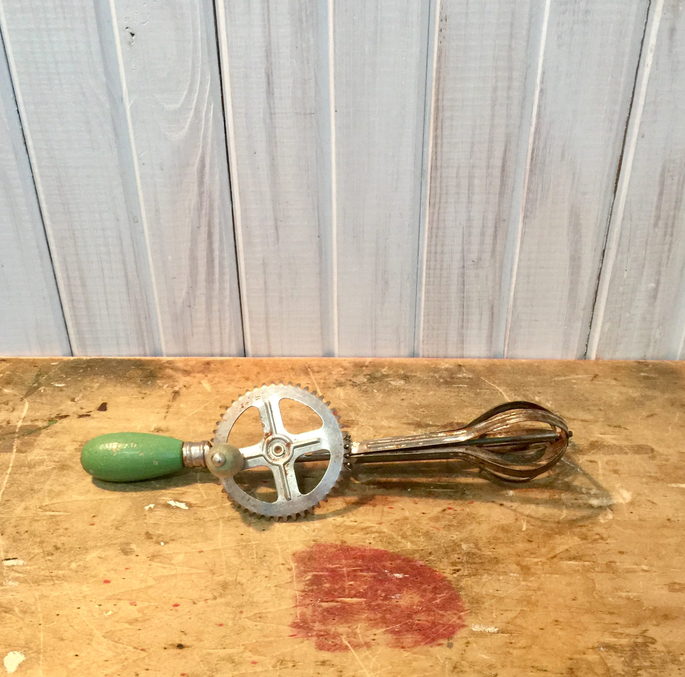 Vintage Manual Hand Mixer ~ Green Handle Mixer ~ Egg Beater ~ Vintage ...