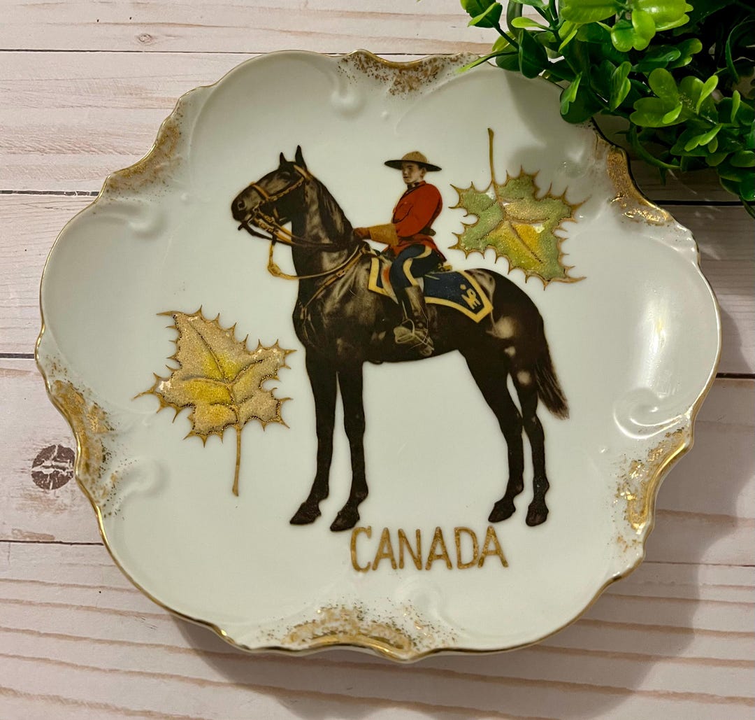 Vintage Souvenir Plate ~ Royal Canadian Mounted Police ~ Vintage ...