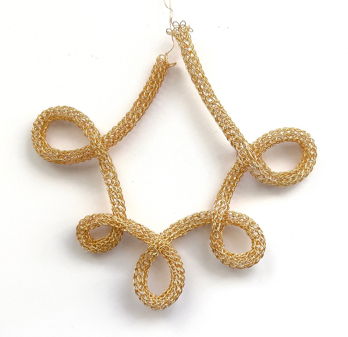CURSIVE - Crochet With Wires Necklace Pattern - Unique Wire Crochet ...