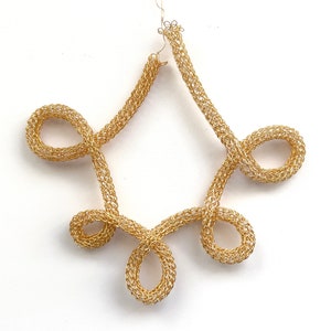 CURSIVE - Crochet With Wires Necklace Pattern - Unique Wire Crochet ...